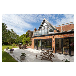 Walnut Tree Cottage - Contemporary - Exterior - Berkshire - by Robert ...