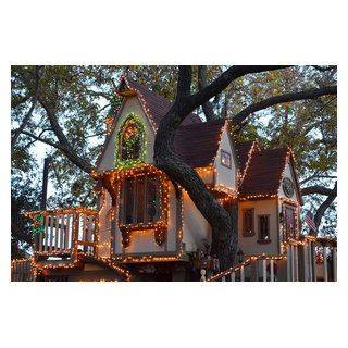 A Magical Tree House Lights Up for Christmas - Eclectic - Kids - Dallas ...