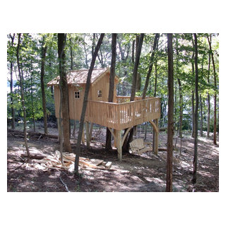 Wilton Treehouse - Rustic - Kids - New York - by Riverside Fence | Houzz