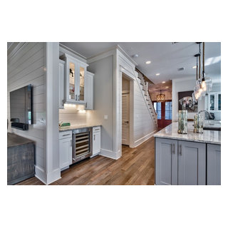 10 Clove Hitch Lane - Beach Style - Kitchen - Miami - by Henderson ...