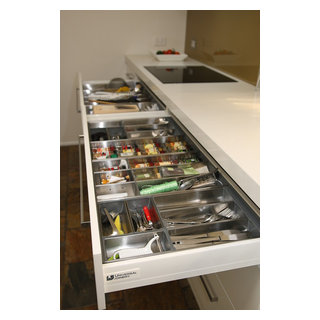 100000 - Modern - Kitchen - Sydney - by The Renovation Broker | Houzz