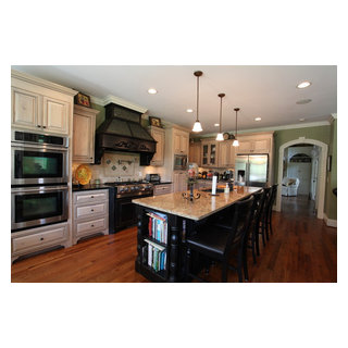 14x20 Chef's Kitchen - Traditional - Kitchen - Charlotte - by ...