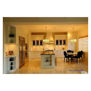 18 AVE project - Transitional - Kitchen - Vancouver - by I love Kitchens | Houzz UK