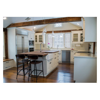 1830 Farmhouse kitchen design - Farmhouse - Kitchen - Cleveland - by ...