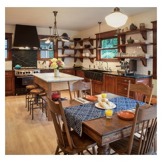 1910 Foursquare Kitchen - Craftsman - Kitchen - Portland - by Craftsman ...