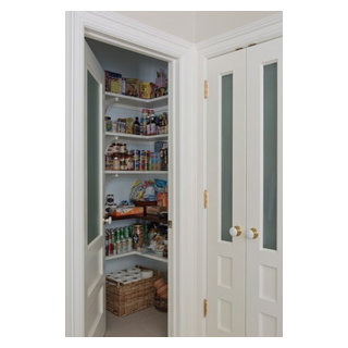 1910 Georgian - Traditional - Kitchen - New York - by Sally Ross ...