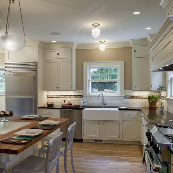 Colonial Kitchen - Photos & Ideas | Houzz
