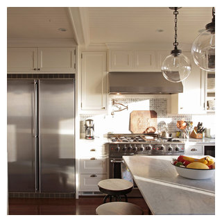 1927 LaurelHurst Remodel - Traditional - Kitchen - Seattle - by Shearer ...