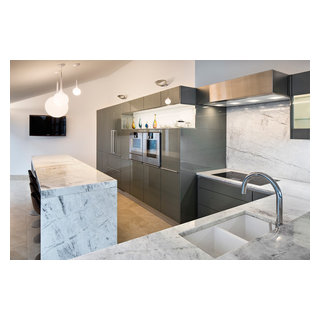 2014 NKBA Wellington Kitchen Design of the Year - Modern - Kitchen ...