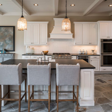 Lake Cottage Kitchen - Photos & Ideas | Houzz