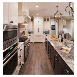 2015 Fall Parade - Traditional - Kitchen - Minneapolis - by Kieran J ...