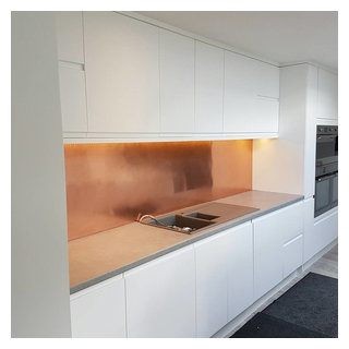 3m Copper splashback - Contemporary - Kitchen - Surrey - by Modum ...
