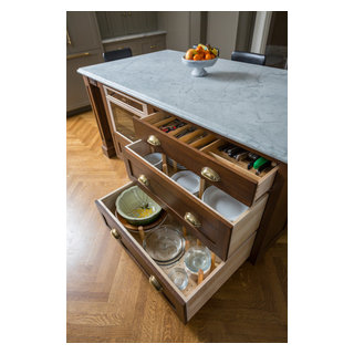 5692 - Transitional - Kitchen - Cincinnati - by Auer Kitchens | Houzz