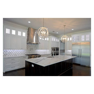 6019 Prestonshire Lane - Transitional - Kitchen - Dallas - by Colby ...