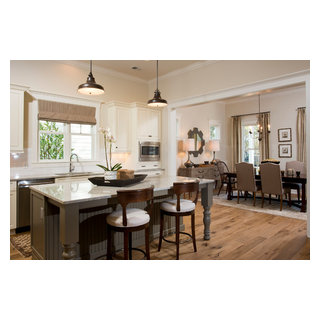 A Bungalow in the Lowcountry with a Fresh and Airy Atmoshpere ...