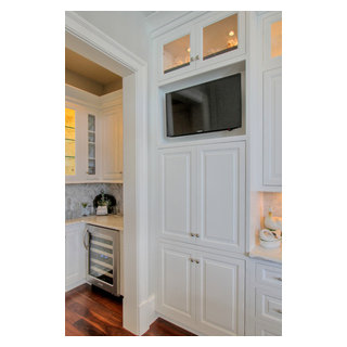 A Classic White Kitchen - Traditional - Kitchen - Other - by Arlene ...