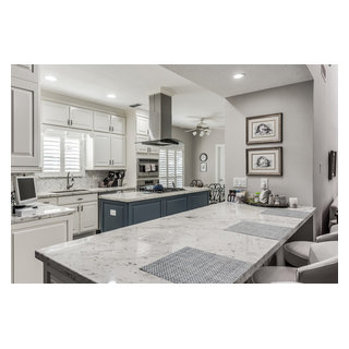 A Condo A New - Traditional - Kitchen - Houston - by Steven Allen ...