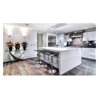 A Contemporary Sanctuary - Modern - Kitchen - Orange County - by ...