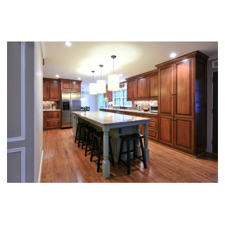A Corner Range takes center stage - Traditional - Kitchen - Atlanta ...