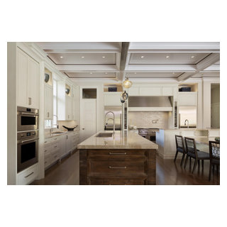 A Hint of Coastal Elegance - Mediterranean - Kitchen - Miami - by ...