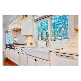 A Modern Twist - Kitchen Remodel - Modern - Kitchen - Boston - by Emily ...