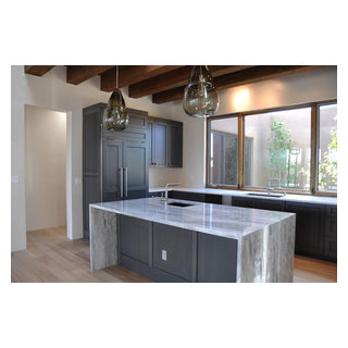A Modern Twist on Traditional (Santa Fe, NM) - Modern - Kitchen ...