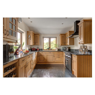 A place to cook - Farmhouse - Kitchen - Devon - by User | Houzz