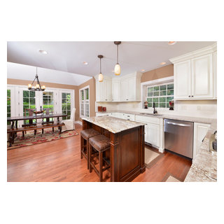 aaa kitchen - Traditional - Kitchen - Cleveland - by Artistic ...