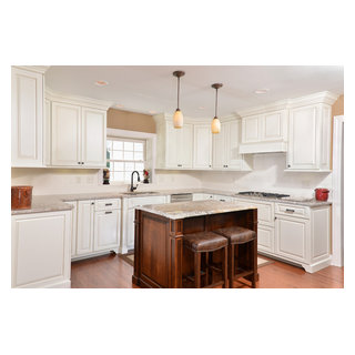 aaa kitchen - Traditional - Kitchen - Cleveland - by Artistic ...