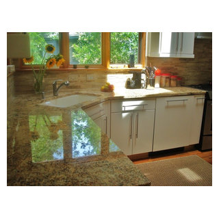 Abrams - Modern - Kitchen - Raleigh - by Xylem, Inc. | Houzz