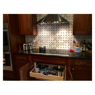 Accessible storage under cooktop - Traditional - Kitchen - Minneapolis ...
