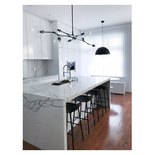 Acrylic White Kitchen - Foxy, Alluring & Cool - Modern - Kitchen ...