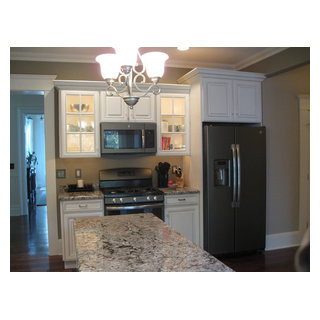 Adams Kitchen - Traditional - Kitchen - New York - by Macars Interiors ...