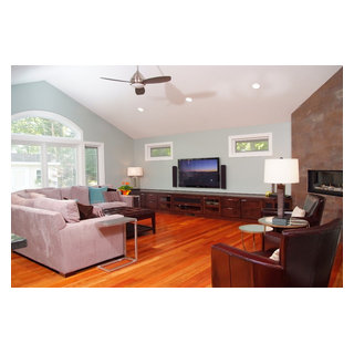 Addition with kitchen and a Wolf Range in Solon Ohio - Contemporary ...