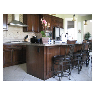 Advanced Design to Finish Kitchen 6 - Traditional - Kitchen - Los ...