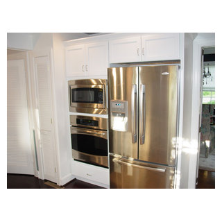 Ambrose kitchen - Traditional - Kitchen - Louisville - by Bethany ...