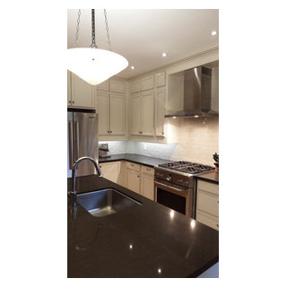 Annex Kitchen - Traditional - Kitchen - Toronto - by Live Well ...