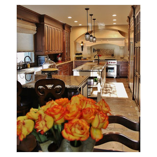 Anthem Traditional - Traditional - Kitchen - Phoenix - by Thomas Design ...