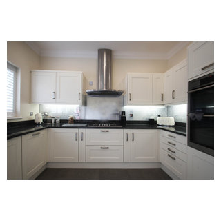 Approved Used Kitchen, Magnet Shaker With Utility - Traditional ...