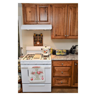 Argos, IN. Haas Signature Collection, Traditional Hickory Kitchen ...