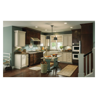 Aristokraft Cabinets - Transitional - Kitchen - Chicago - by KBL Design ...