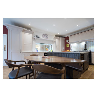 Arts and Crafts Style Kitchen with Contrasting Finishes - Arts & Crafts ...