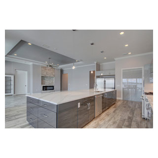 Aruba Grand II - Contemporary - Kitchen - Tampa - by Yorkshire ...