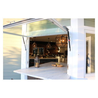 AT THE BEACH - Recent Photos Nationwide - Flip Out Windows - In 40 ...