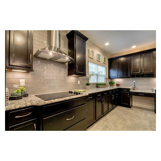 Avalon II Project Photos - Contemporary - Kitchen - Jacksonville - by ...