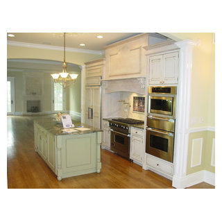 Avanti Gallery - Traditional - Traditional - Kitchen - Chicago - by ...