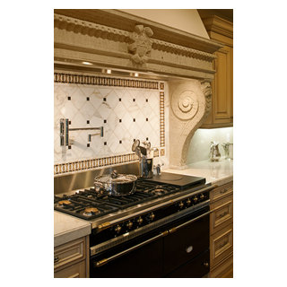 AVENIDA PRIMAVERA - Traditional - Kitchen - San Diego - by FOLIO | Houzz