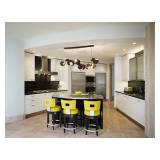 Award Winning Combo Unit at Trump Tower Chicago - Modern - Kitchen ...