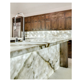 Backlit Miterfolded Quartzite project - Modern - Kitchen - New Orleans ...