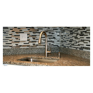 Backsplash - Modern - Kitchen - Baltimore - by KT tile | Houzz